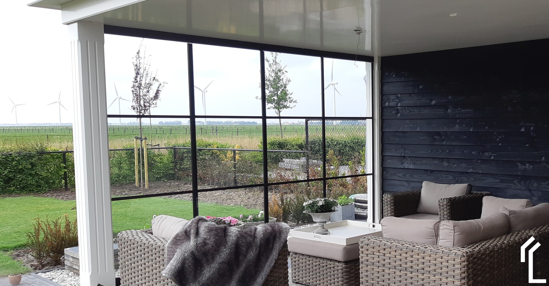 Een veranda zelf bouwen via een stappenplan? Solundo!