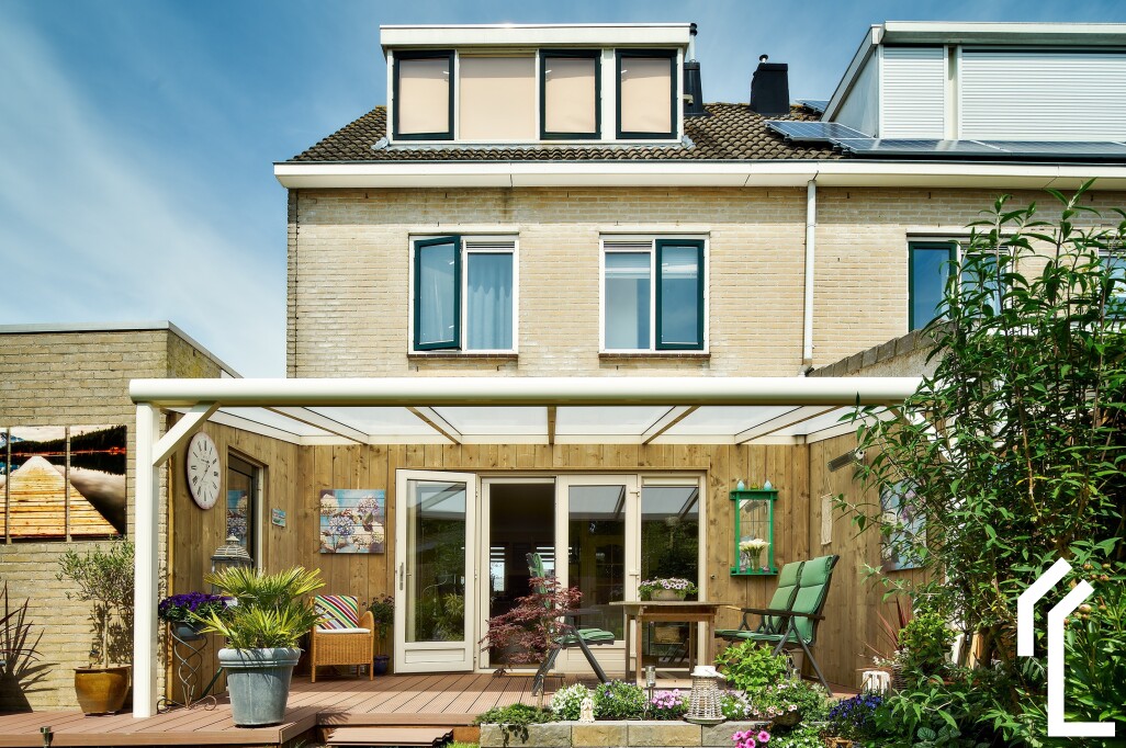 Een veranda zelf bouwen via een stappenplan? Solundo!