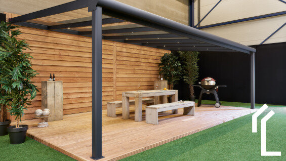 Afdak maken tuin is eenvoudig door u zelf te realiseren