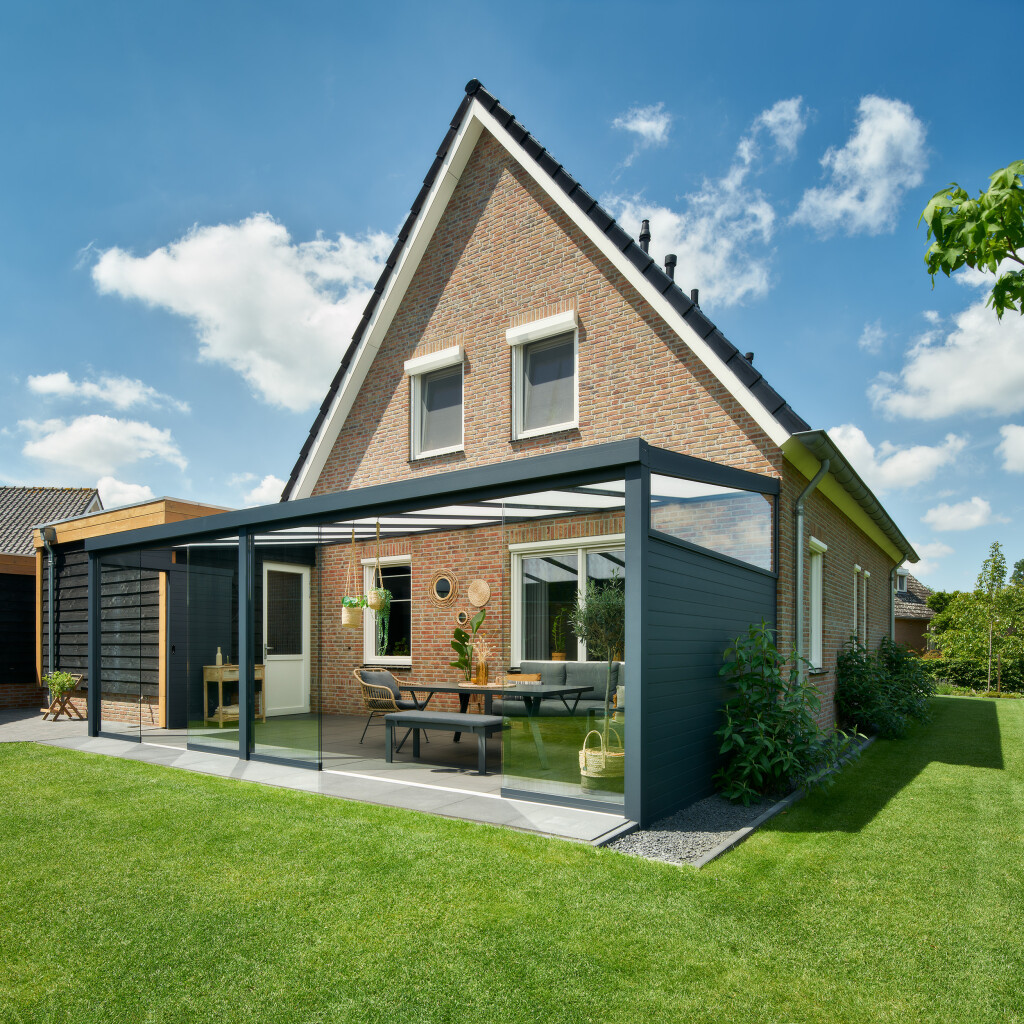 Overkapping maken met schuin dak bij Solundo | Solundo